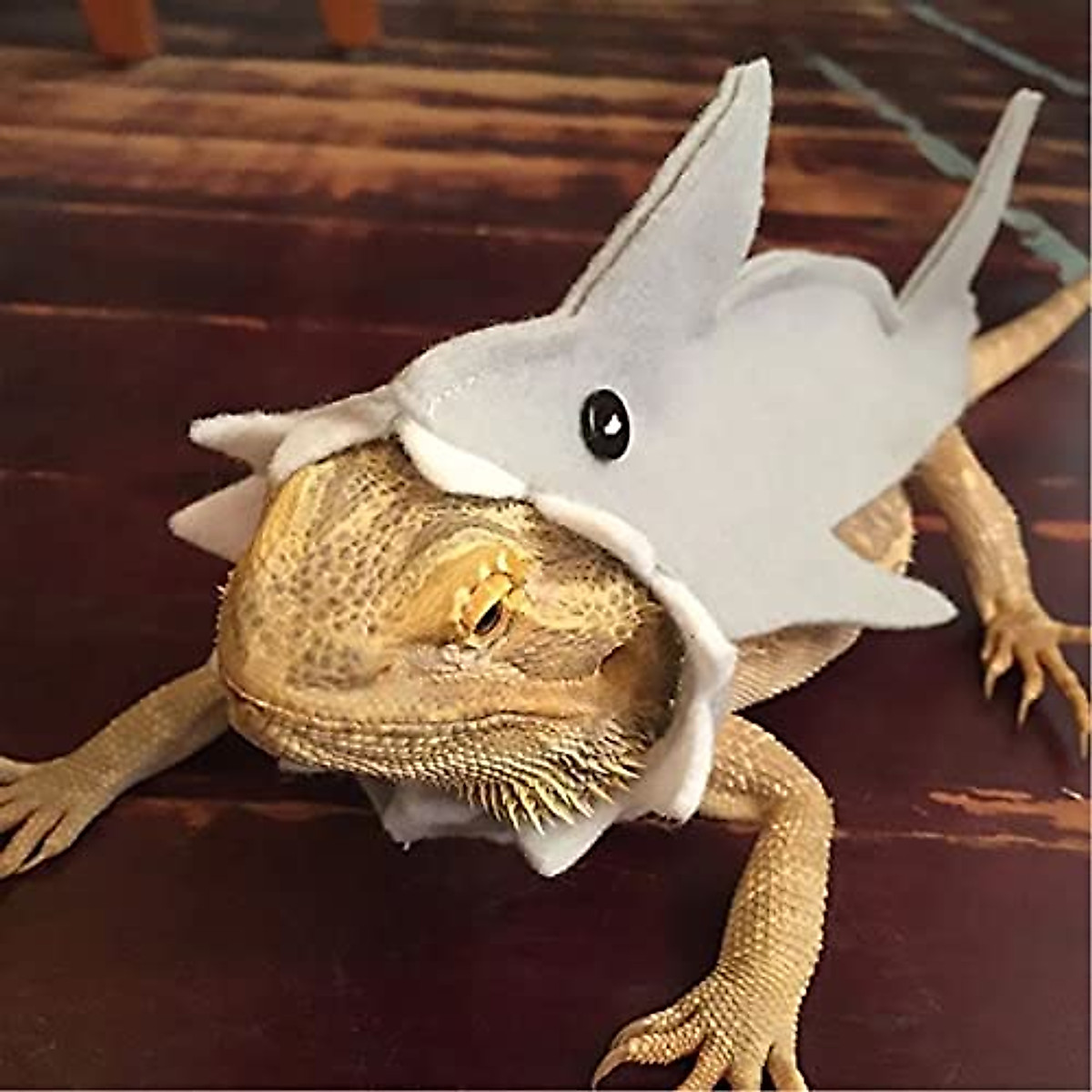 SEIS 3 Pcs Shark Bearded Dragon Costume Felt Cloth Lizard Outfit Halloween Small Animal Clothes Harness for Chameleon Gecko Anole Iguana Amphibians (1 Pcs (L))
