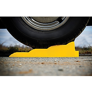 Camco Yellow Drive On Tri-Leveler, Raises Your RV Up by 3-7/8" Works on Any Tire , Has Built In Handle, Load Capacity of 3500 lbs, Durable Non Slip Surface (44573)