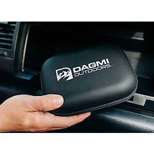 Dagmi Outdoors Emergency Survival Blanket 4 Pack Thermal Mylar Foil Space Blankets for Extreme Cold Weather - NASA Designed - Perfect for Camping, Hiking, Car, Warmth - Outdoor Waterproof Gear