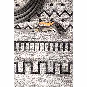 nuLOOM Cora Tribal Indoor/Outdoor Area Rug, 3' x 5', Light Grey