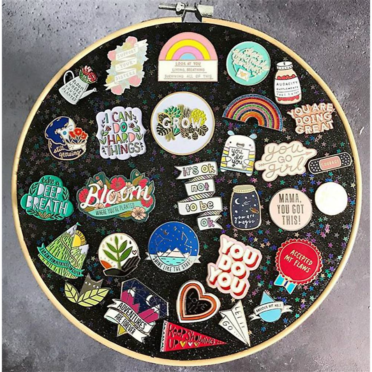 REOVE Wall Hanging Pin Collection Display Stand Enamel Pin Display Holder Display Board, Canvas Leather Embroidery Hoop for Display Pins Buttons Wall Decoration