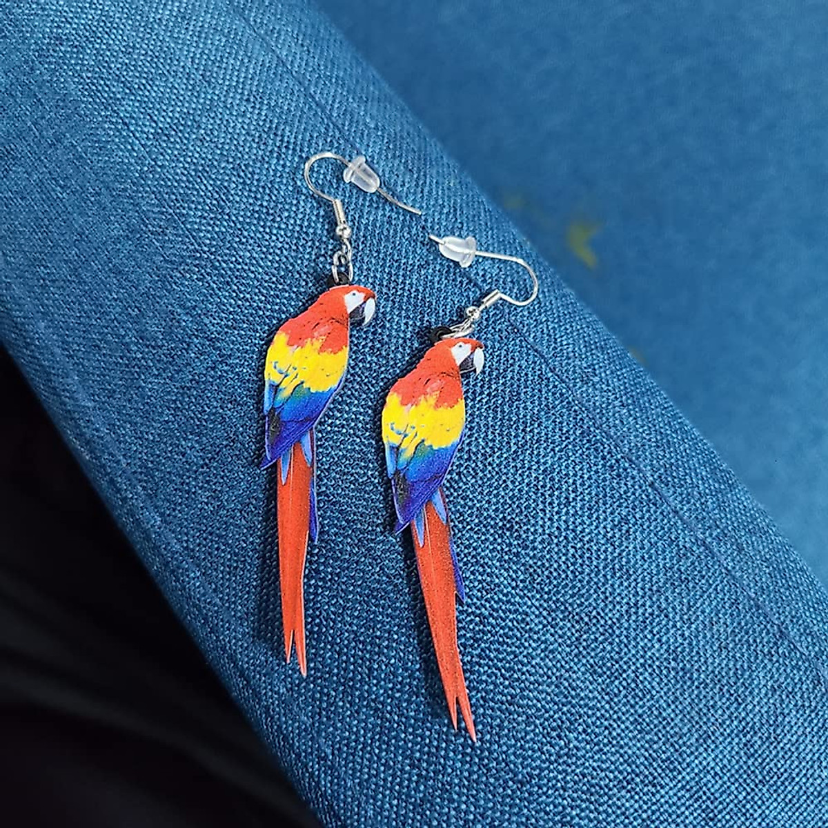 Colorful Parrot Dangling Hook Earrings for Women Cute Bird Animal Dangle Drop Silver Plated Pin Earring Lovely Boho Jewelry Gifts Hypoallergenic