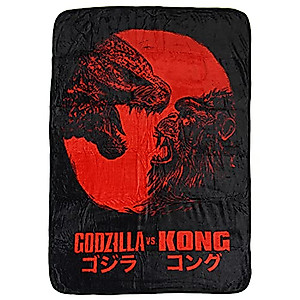 Godzilla vs. Kong Japanese Script Soft Plush Fleece Throw Blanket 45" x 60"