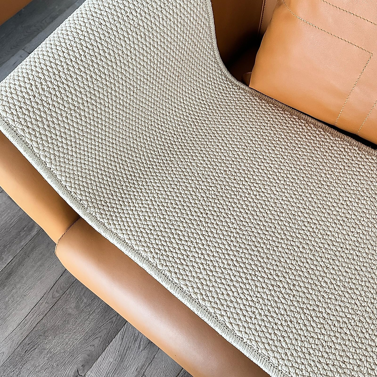 70.9"x 15.7" Thickened Extra Large Cat Wall Climbing Carpet with 10pcs Fixed Nails, Durable Cat Wall Furniture, Wall Scratcher, Scratching Post, Couch Sofa Protector, White