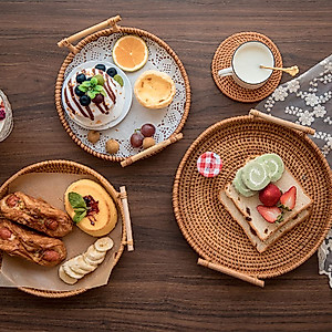 YANGQIHOME Rattan Round Bread Serving Basket Handcrafted Bread Serving Tray Platter with Wooden Handle (11 inch / 28cm)