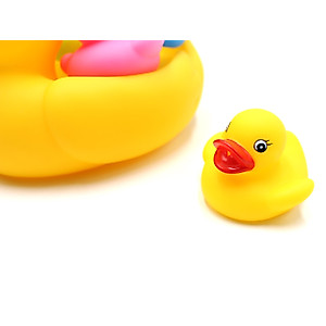 DOPHYRANIX Floating Rubber Duckies Bath Play 5 Pieces Set - Includes 1 Jumbo Mama Ducky and 4 Baby Ducks - Fun Water Tub Playing Kits(4 Colors)