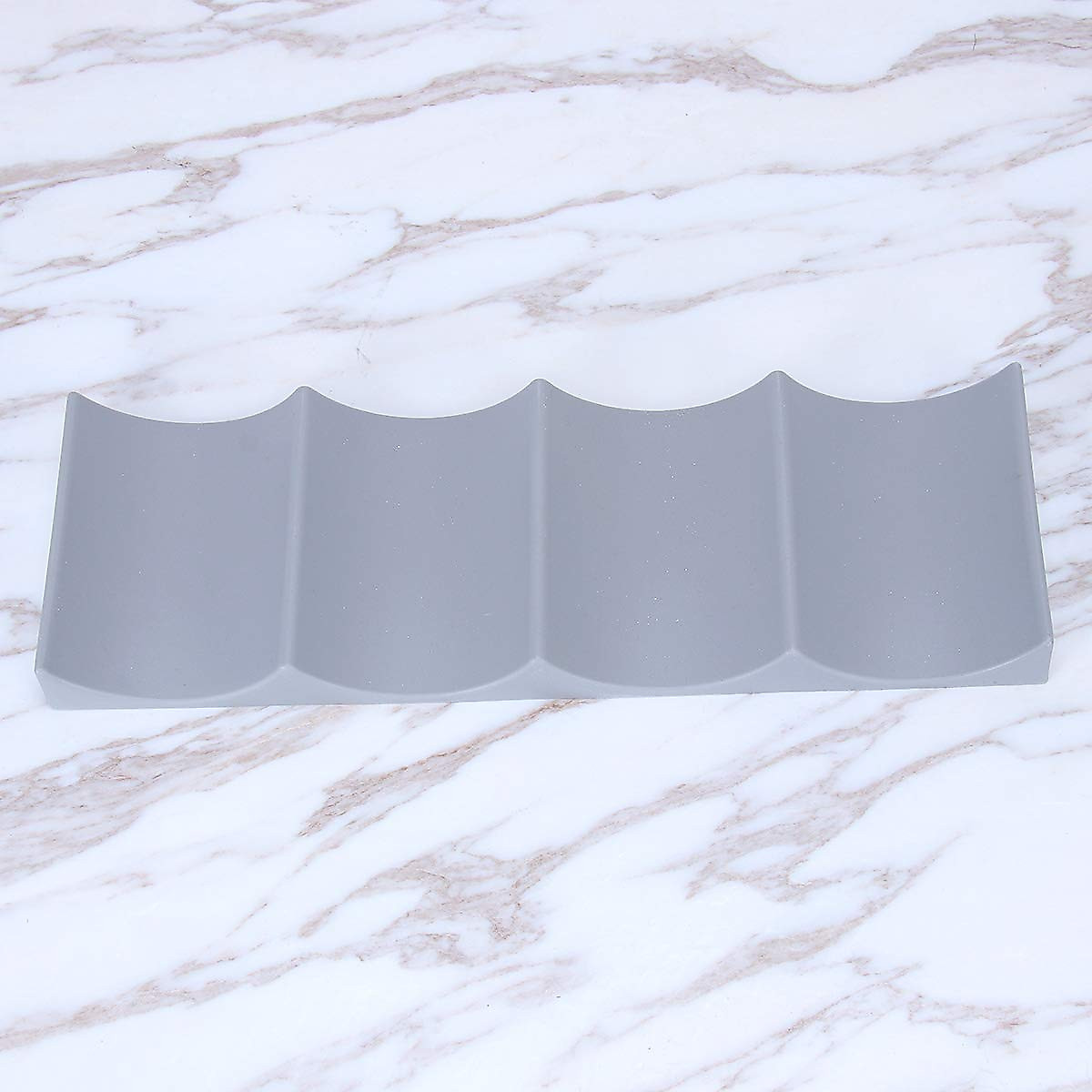 Yardwe European Style Wine Rack Plastic Wine Bottle Display Stacking Mat Can Easy Stacker Kitchen Cabinet Fridge Storage Rack (Dark Grey)