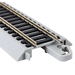 Bachmann Trains - Snap-Fit E-Z TRACK ONE-THIRD SECTION 18” RADIUS CURVED (4/card) - NICKEL SILVER Rail With Gray Roadbed - HO Scale