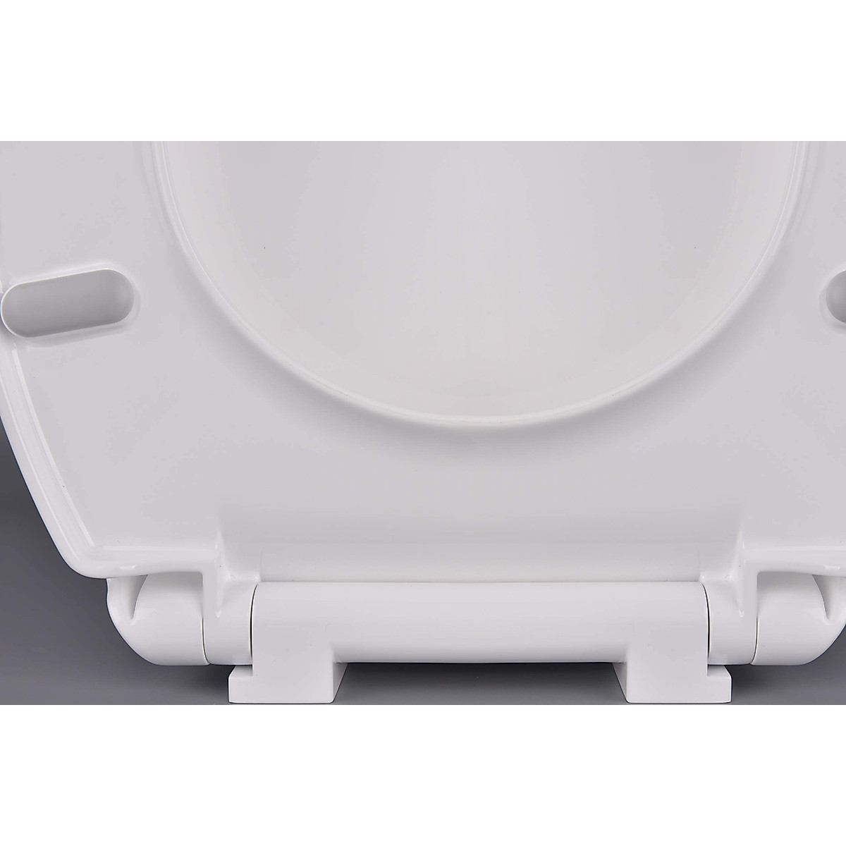 CYRRET Toilet Seat Round with Lid, Slow Close, Easy to Install and Clean, Durable Plastic, White, Replacement Toilet Seats, Fits Standard Round Toilets Bowl