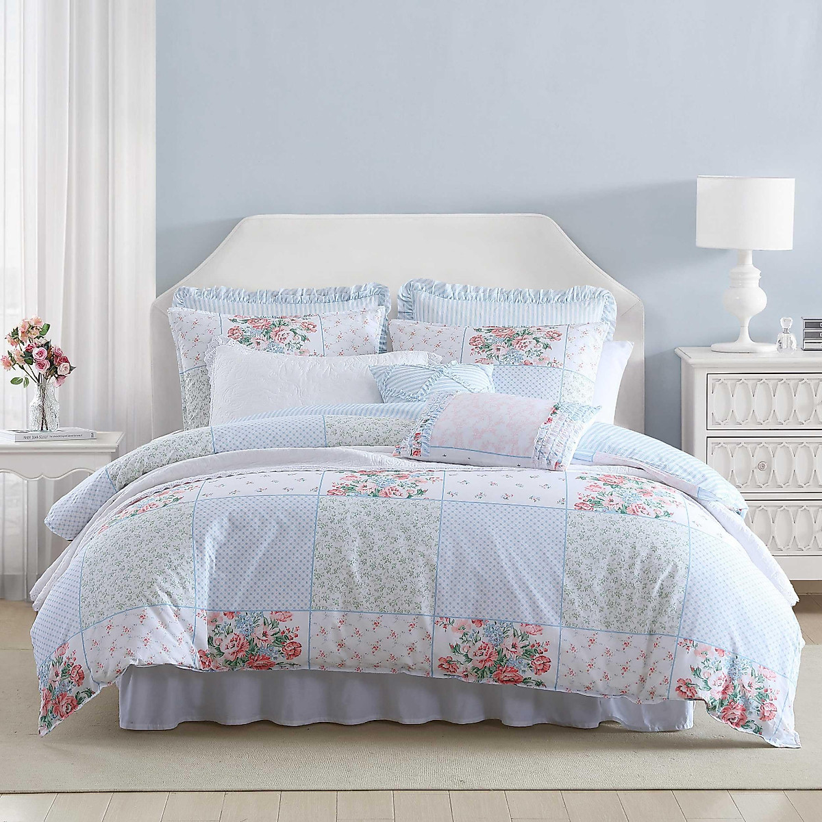 Laura Ashley - Duvet Set, Super Soft & Cozy Bedding, Includes Matching Shams & Bonus Throw Pillow Covers, Luxurious Home Decor (Hope Patchwork Blue, Full/Queen)