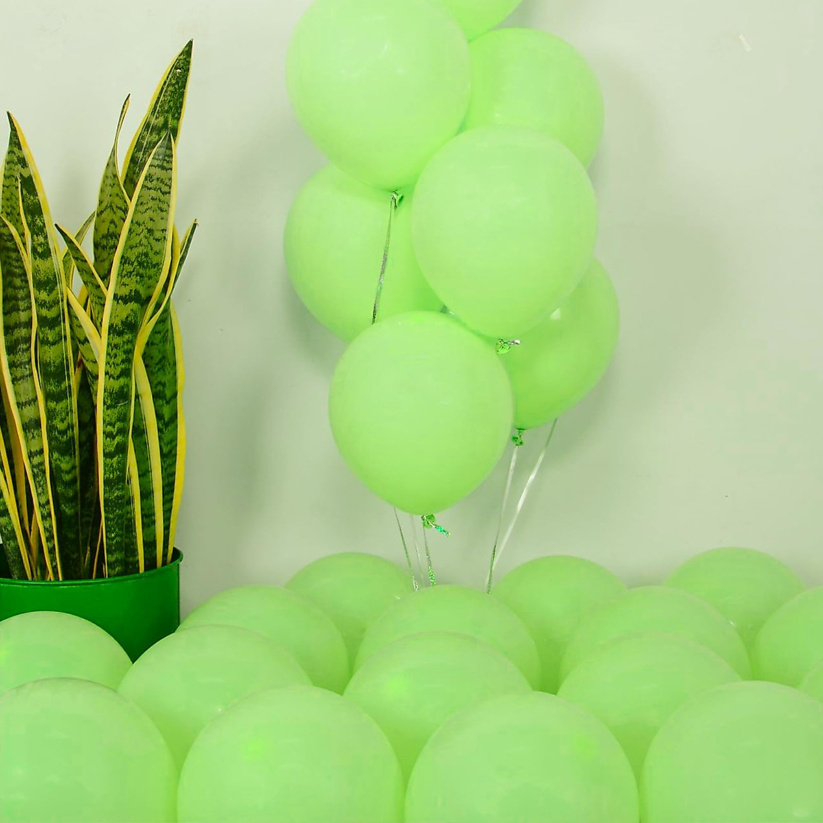 RUBFAC Lime Green Balloons Latex Party Balloons, 100pcs 12 Inch Green Balloons for Party Decoration Like Birthday Party, Graduation, Wedding, Baby Shower, Gender Reveal (with Green Ribbon)