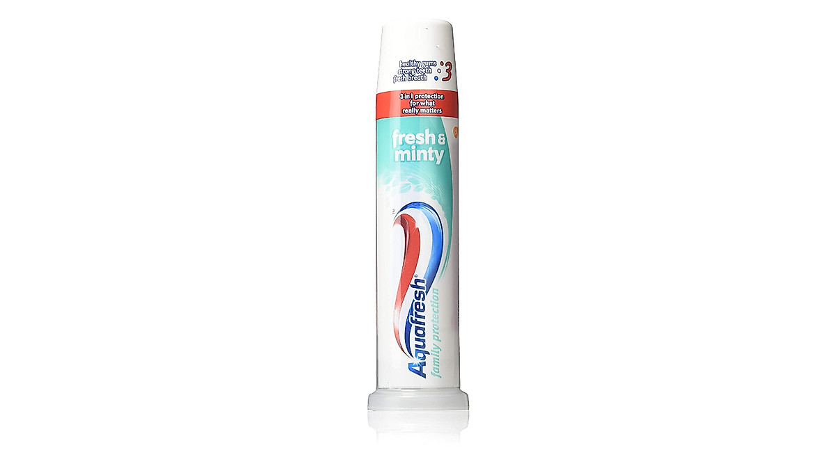 Aquafresh Fresh & Minty Whitening Pump Action 3 in 1 Formula Toothpaste ...