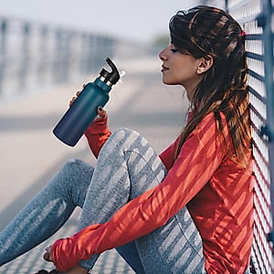 Volhoply 17oz Kids Insulated Water Bottle,Stainless Steel Water Bottles with Straw Lid,Reusable Metal Thermos Water Bottle,Double Wall Vacuum Sports School Water Flask Keep Cold(Dark Night,1 Set)