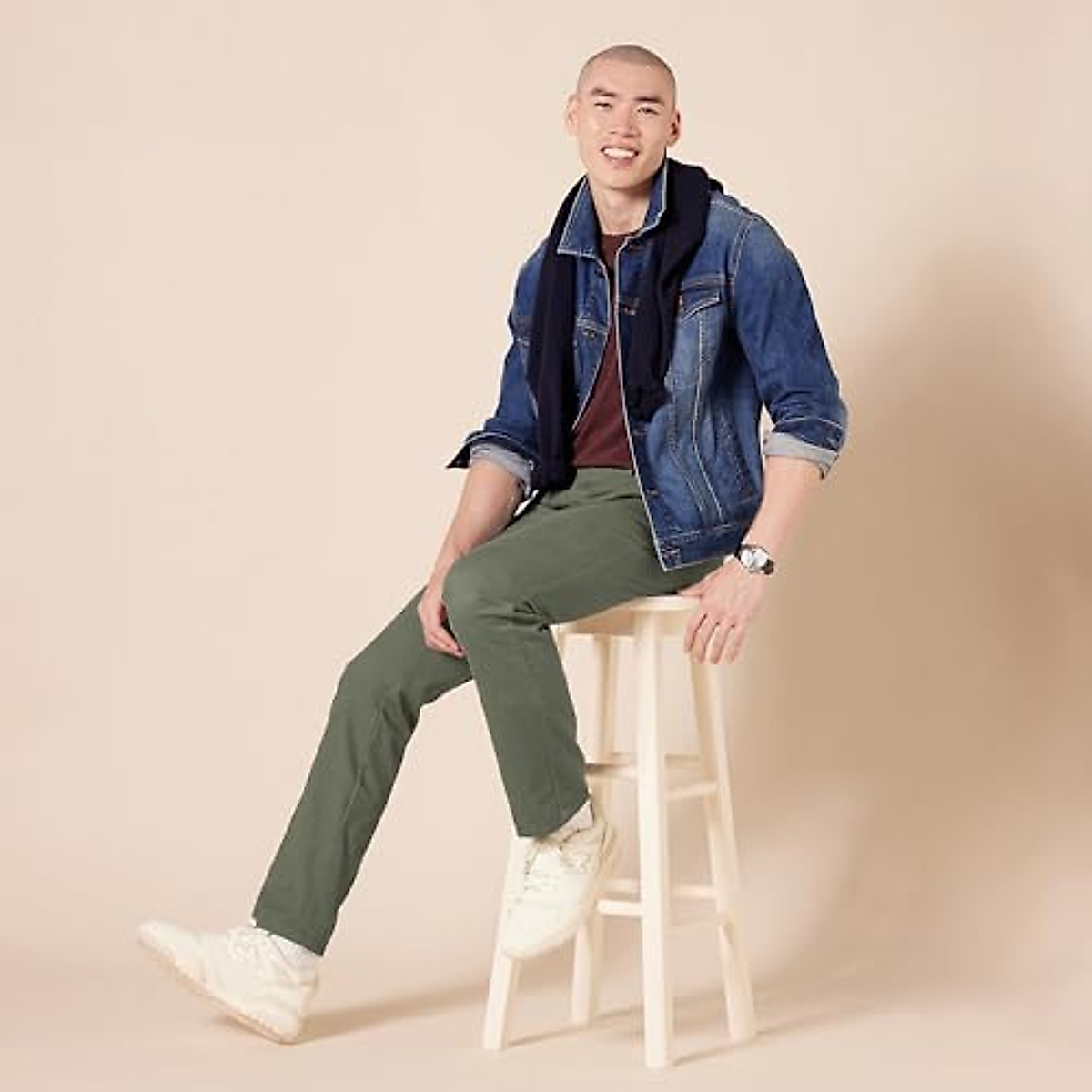 Amazon Essentials Men's Slim-Fit Wrinkle-Resistant Flat-Front Chino Pant, Dark Olive, 33W x 32L