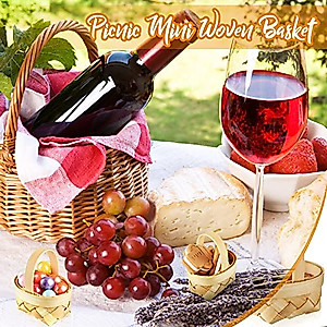 8 Pcs Mini Woven Basket with Handle Miniature Flower Basket Dollhouse Small Picnic Basket Party Favor Wood Weaving Basket Tiny Candy Gift Baskets for Fairy Garden Table Tree Hanging Decoration