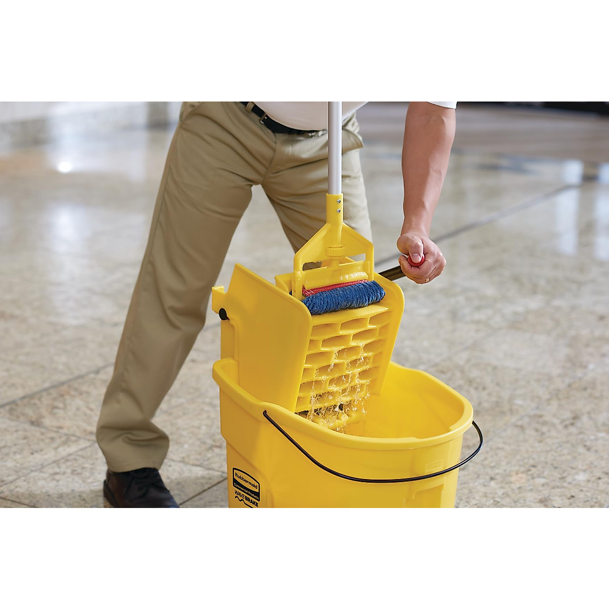 Rubbermaid Commercial Products, WaveBrake - Commercial Industrial Mop Bucket with Side-Press Wringer Combo on Wheels, 35 Quart, Yellow