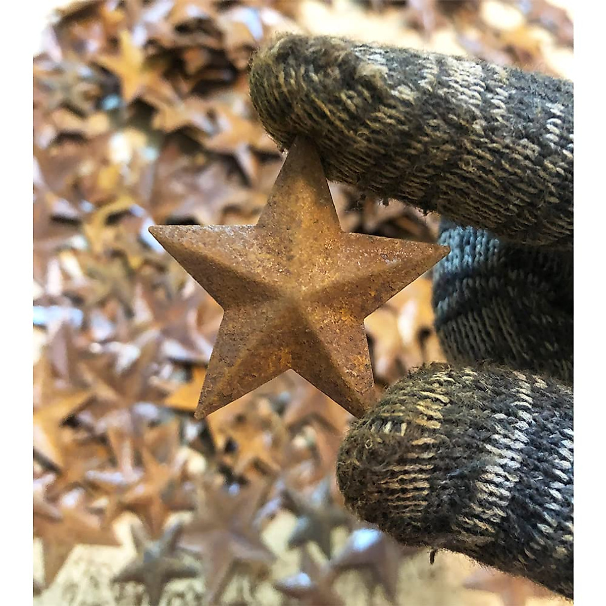 Rusty Metal Stars, Mini Barn Stars Retro Western Country Family Farmhouse Garden Home Decorative for New Year Decorating Wall Art Decoration Festival DIY Accessory Set of 30