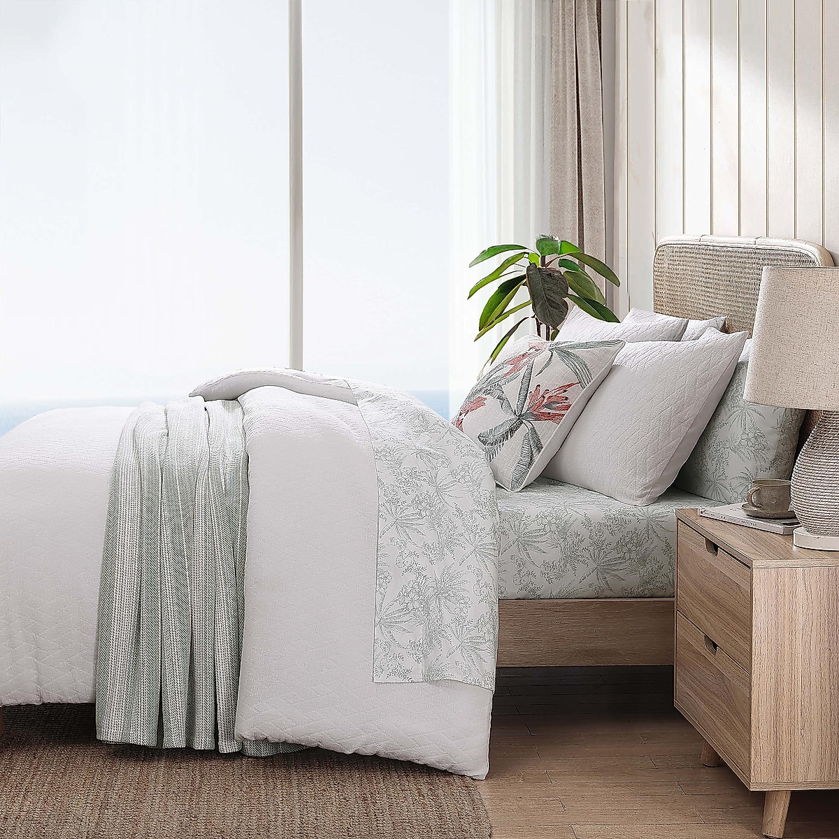 Tommy Bahama - Queen Duvet Cover Set, Soft Bedding with Matching Shams, Basketweave Textured Home Decor (Wicker Solid White, Queen)