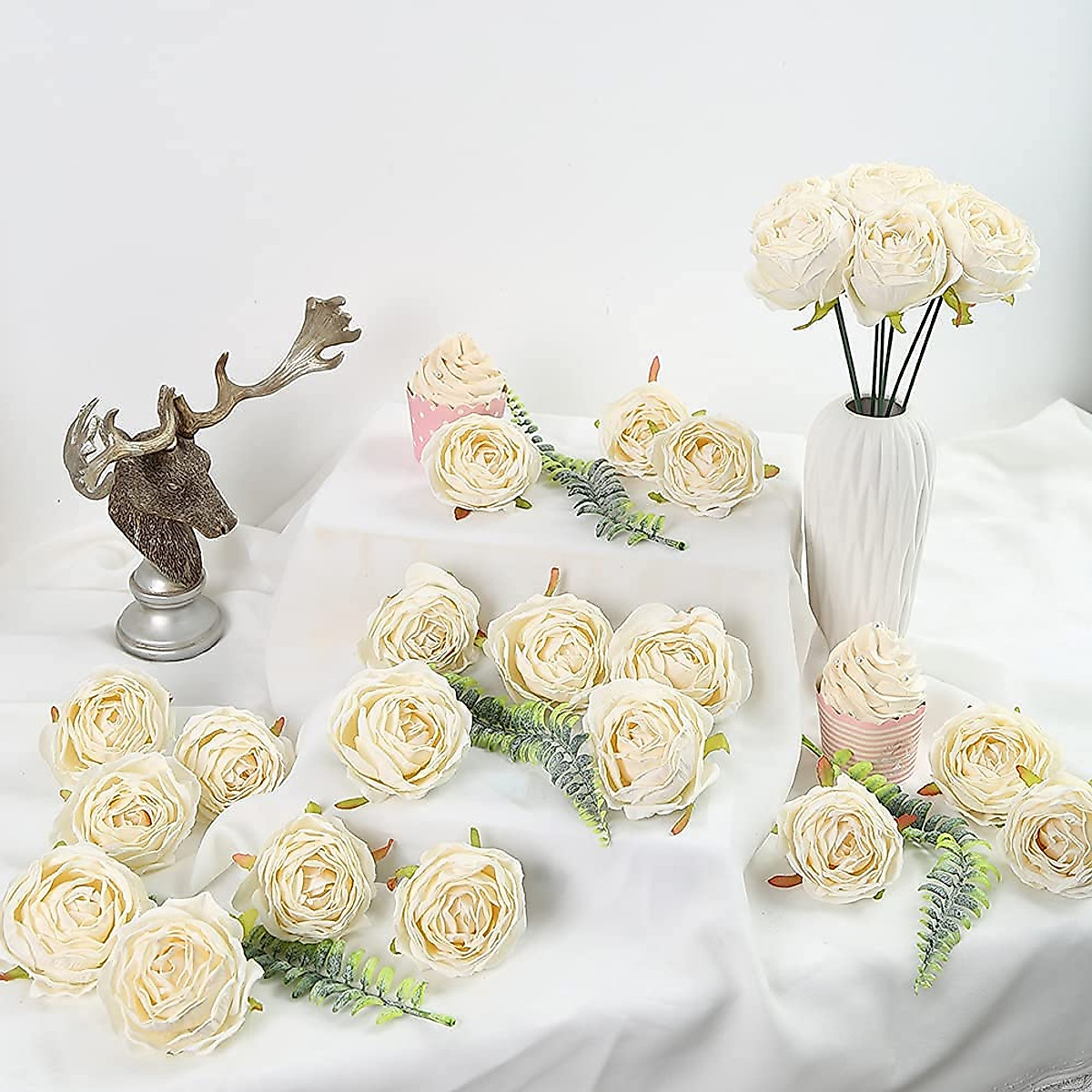 IPOPU White Roses Artificial Flowers Heads Bulk, 25pcs Vintage Dried Flowers Artificial Rose Heads Silk Fake Rose for Wedding Centerpieces for Dining Table Decor Wall Flowers Decorations (Off White)