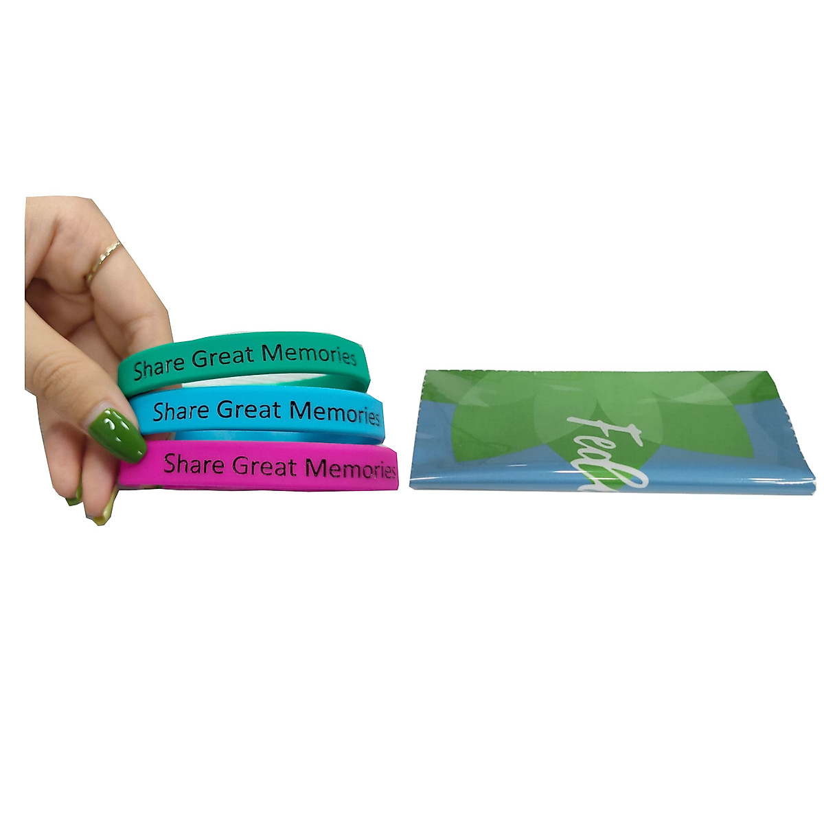 Kodak Power Flash Disposable Single Use Camera 800 ISO 35mm with Flash 27 Exposures (Multi Pack) Plus Bonus Silicone Wrist Band and a Microfiber Cleaning Cloth (3 Pack)