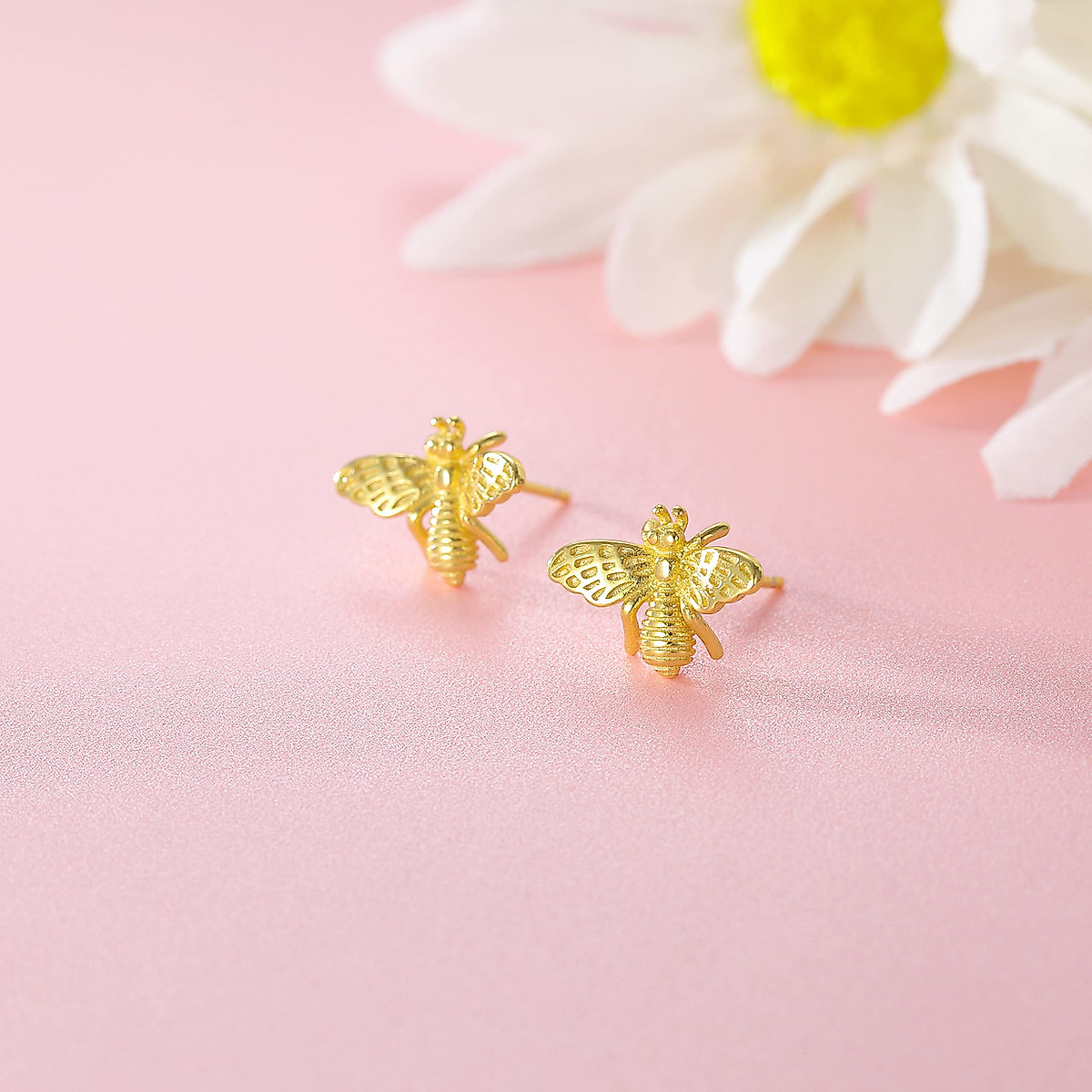 SLUYNZ 925 Sterling Silver Bee Earrings Studs for Women Teen Girls Cute Bumble Bee Earrings (Gold)