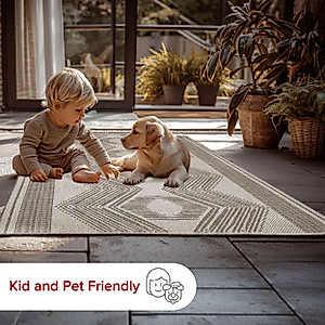 nuLOOM 7x9 Outdoor/Indoor Ranya Tribal Area Rug, Light Grey, Geometric Design, Stain Resistant, Highly Durable, For Patio, Balcony, Bedroom, Dining Room, Living Room, Bathroom