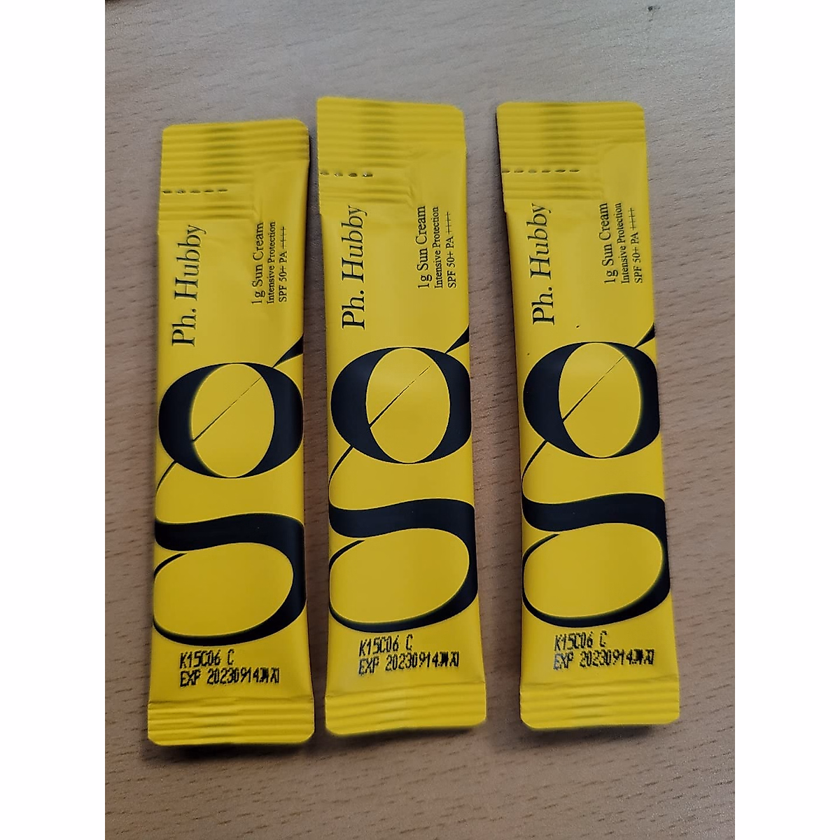 3CE BLUR WATER TINT(4.6g) soft lip with less smear with a blurry finish (#LAYDOWN) with sun cream(1ml*3ea)