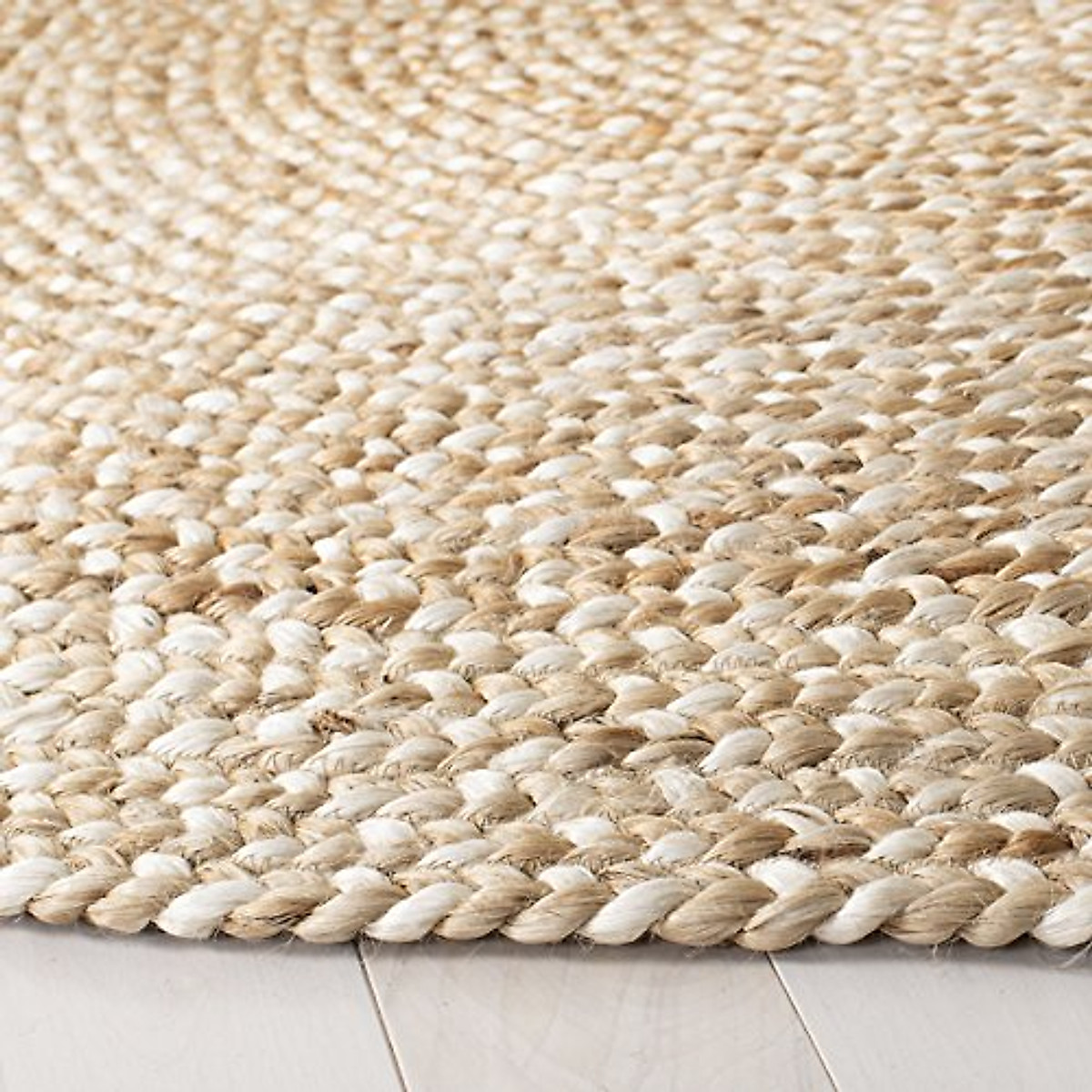 SAFAVIEH Natural Fiber Collection Area Rug - 3' Round, Natural & Ivory, Handmade Boho Charm Braided Jute, Ideal for High Traffic Areas in Living Room, Bedroom (NF804B)