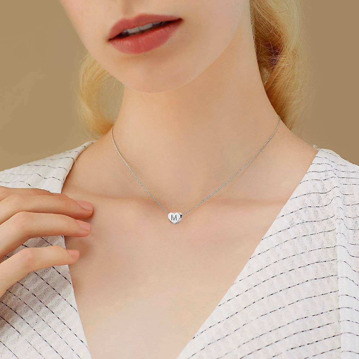 Rnivida Tiny Initial C Heart Necklace, Dainty Tiny Alphabet Letter C Pendant Necklace for Women (Silver - C)