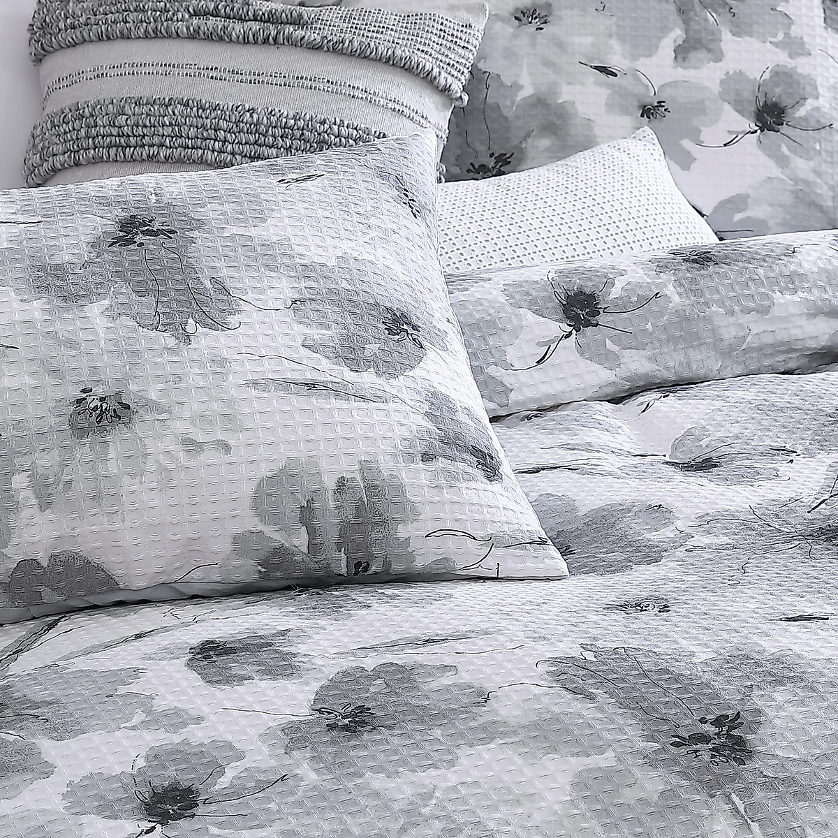 DKNY Bedding Modern Bloom 3-Piece Floral Cotton Duvet Cover Set, King, Grey
