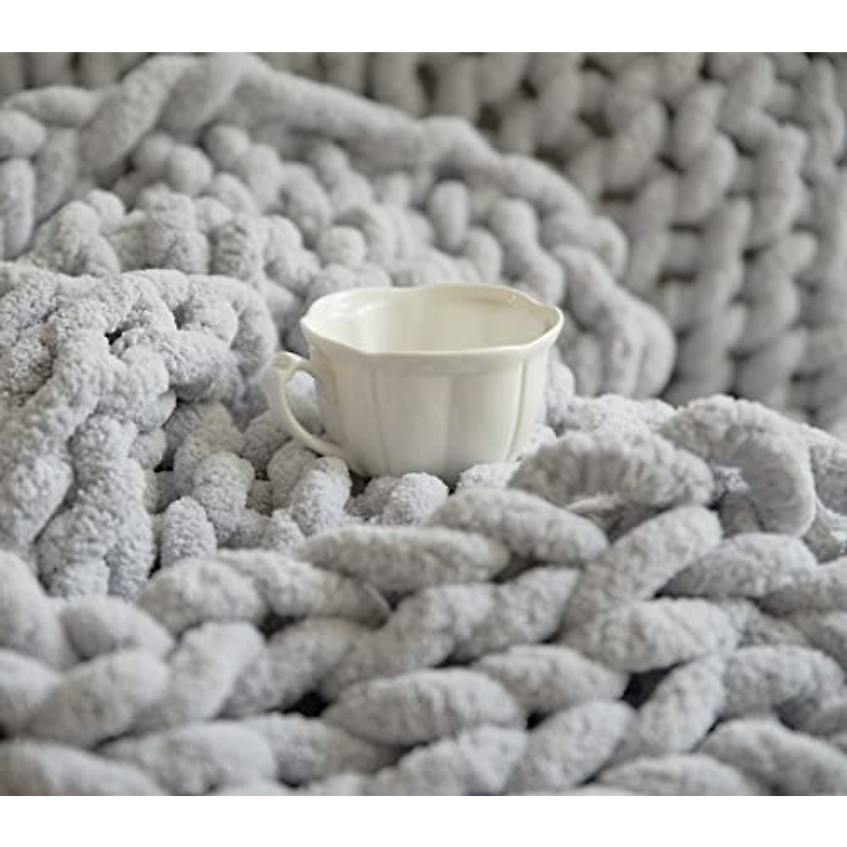 Twomissone Luxury Chunky Knit Chenille Bed Blanket 50x60 Large Knitted Throw Blanket Warm Soft Cozy Blankets for Cuddling up in Bed, on The Couch or Sofa (50"x60")