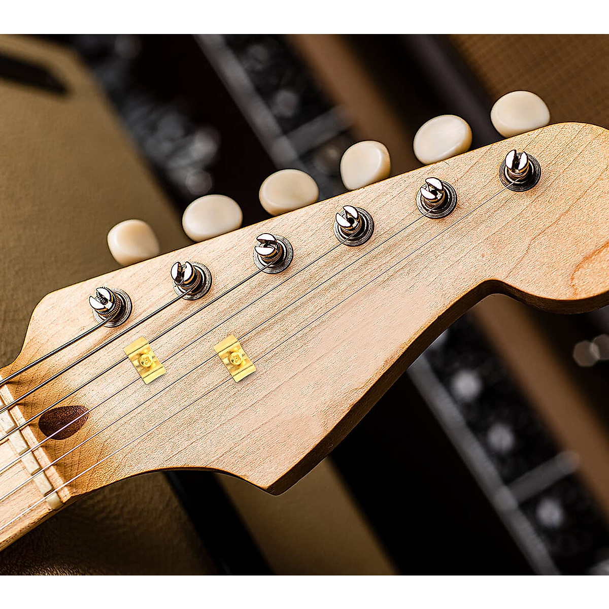 LifCratms 4Pack Guitar String Trees, Gold String Retainer Guides Compatible with Tele Guitar Stratocaster Strat with Mounting Screws