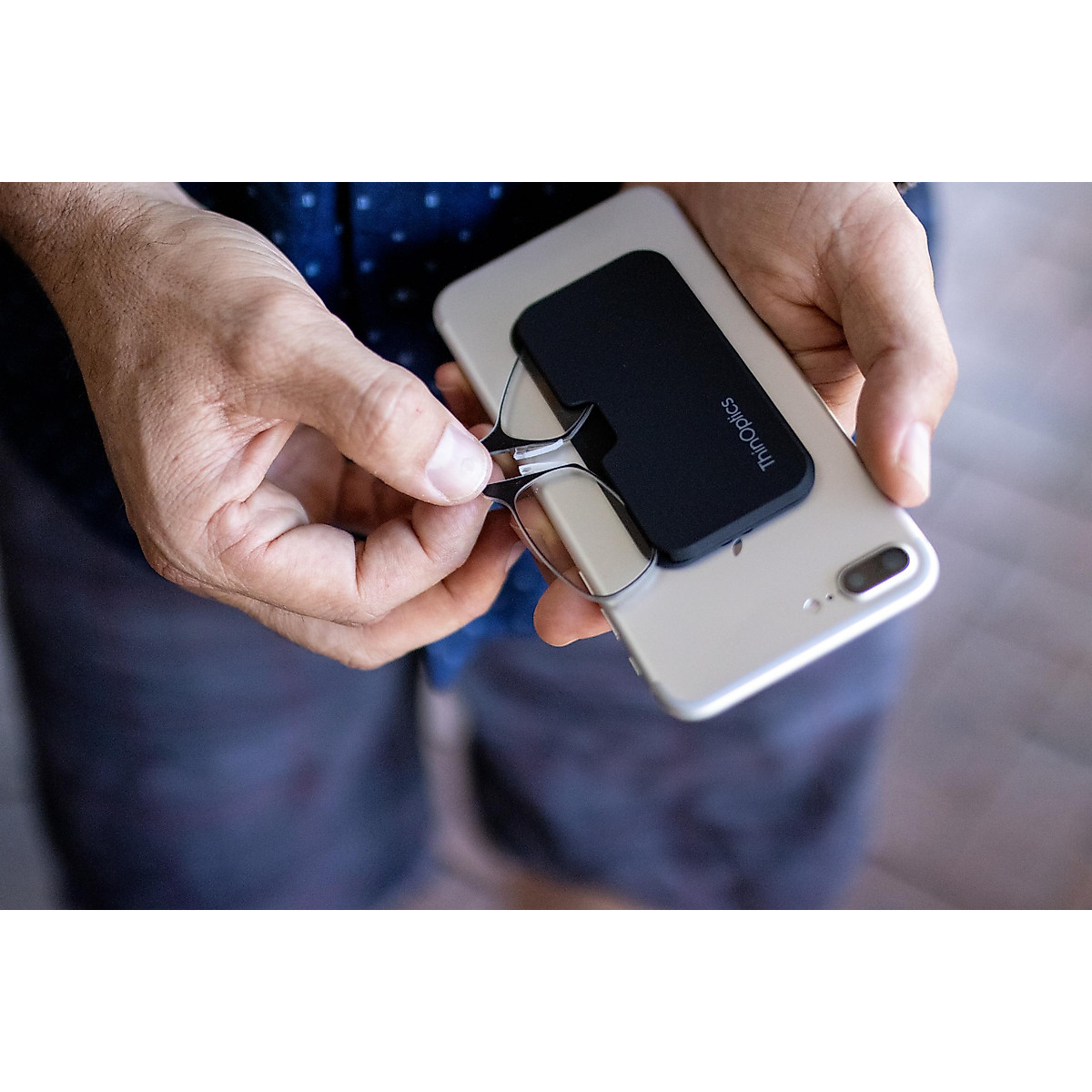 ThinOptics Universal Pod Rectangular Reading Glasses, Purple Frames/White Case, 2 x + 2