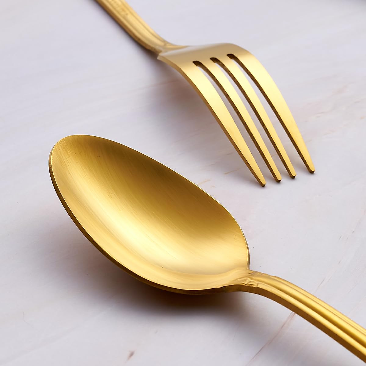 30-Piece Gold Silverware Set, FULLYWARE Stainless Steel Satin Finish Flatware Cutlery Set include Forks, Spoons and Knives, Rose Pattern Design, Service for 6