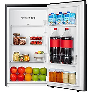 Arctic Wind 2AW1SLF44A 4.4-Cu. Ft Energy Star Compact Refrigerator with Freezer Compartment in Silver