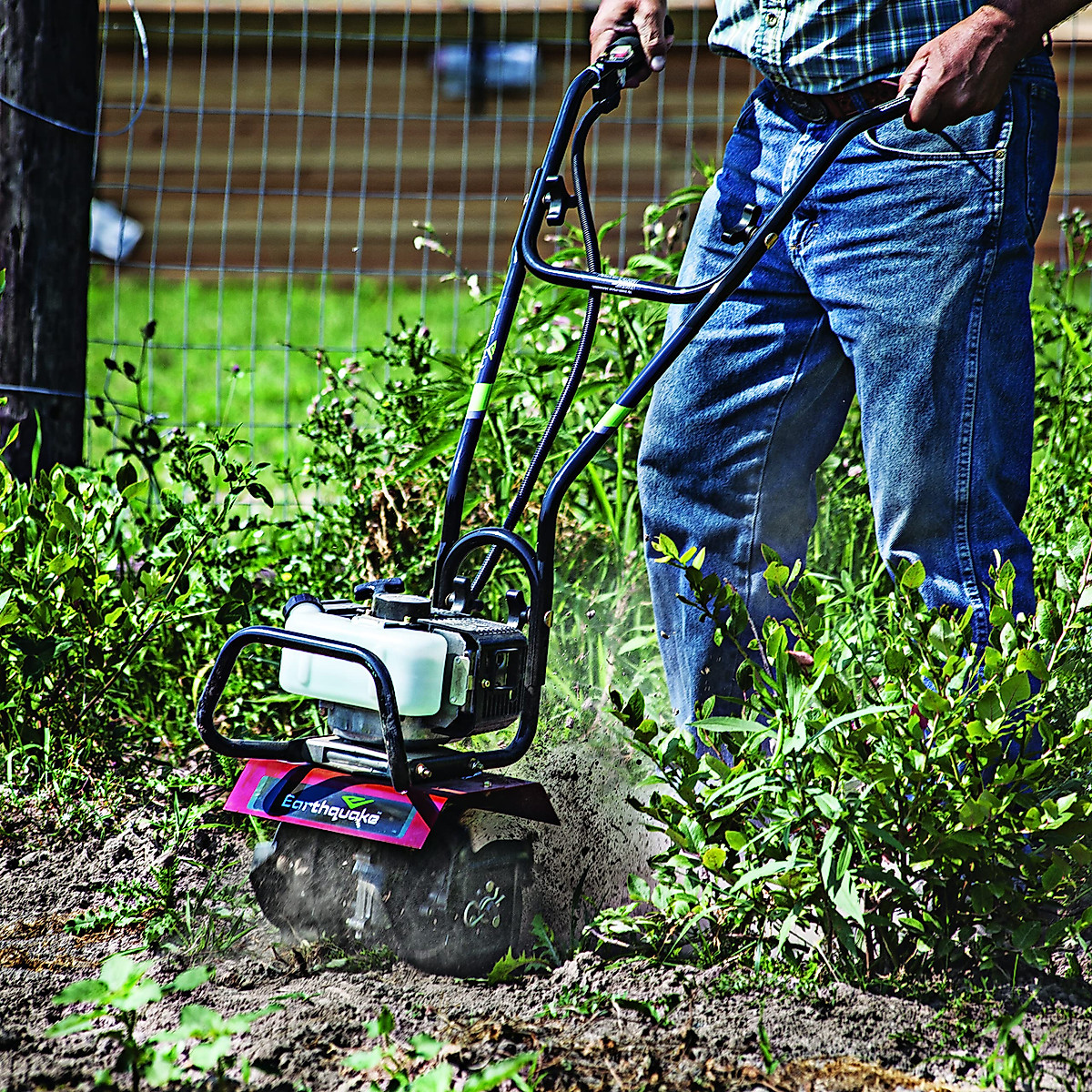 Earthquake 31452 MAC Tiller Cultivator, Powerful 33cc 2-Cycle Viper Engine, Gear Drive Transmission, Lightweight, Easy to Carry, 5-Year Warranty, Red