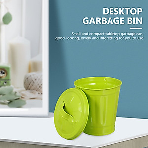 ULTECHNOVO Mini Trash Can with Lid, Desktop Small Trash Can, Office Plastic Garbage Can Countertop Tiny Waste Garbage Can Basket Succulent Pots Toy Bin for Office Parlor Car Bedroom