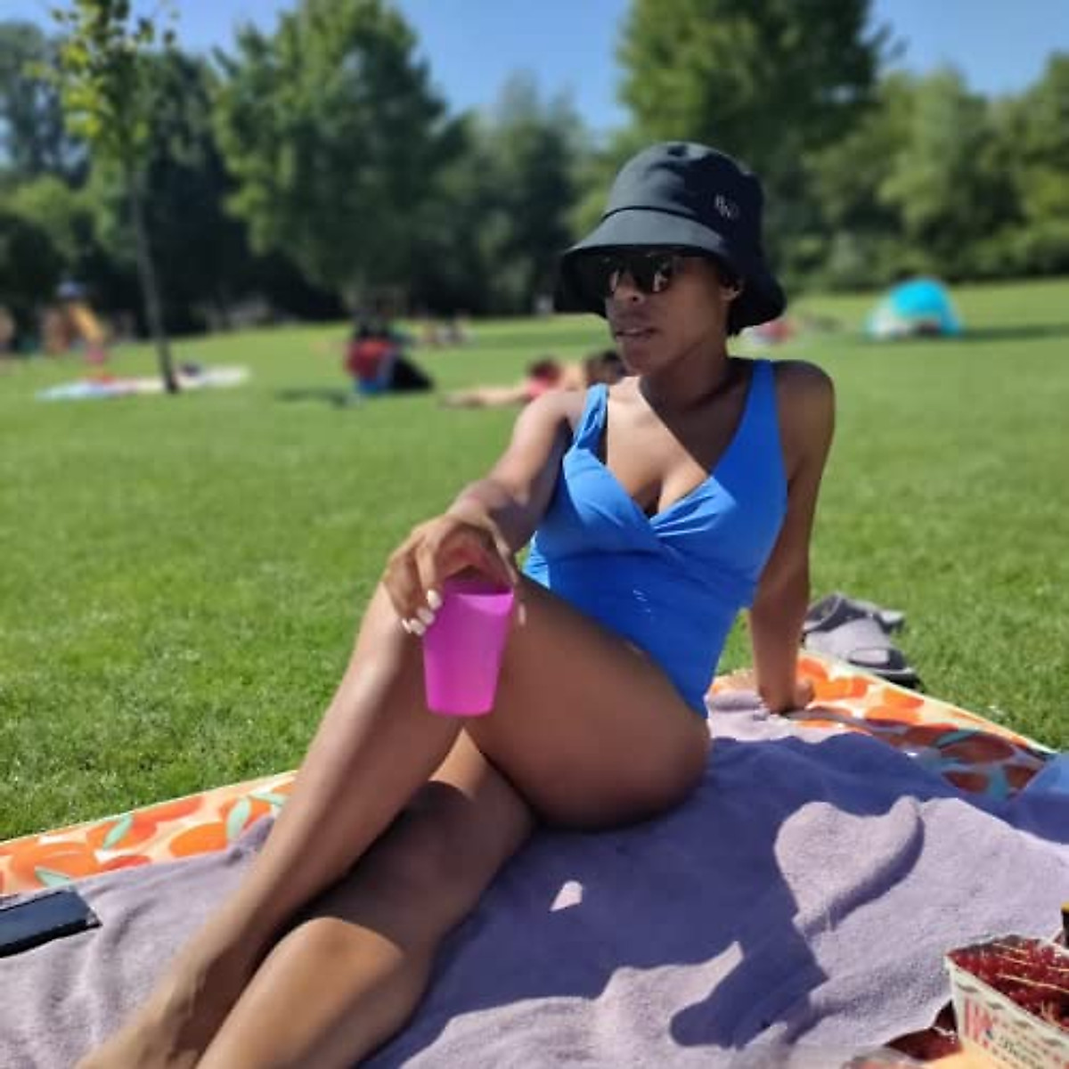 Beautifully Warm Satin-Lined Cotton Bucket Hat: Stylish Sun Protection Satin Lined Bucket Hat for Women Outdoor Adventures - Beach Fishing Cap in Brown