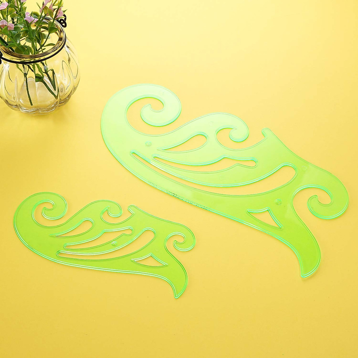 6 Pieces Plastic French Curve Ruler Multi-Function Comic Template Tool Set for Drafting Drawing Template, 6 Assorted Sizes