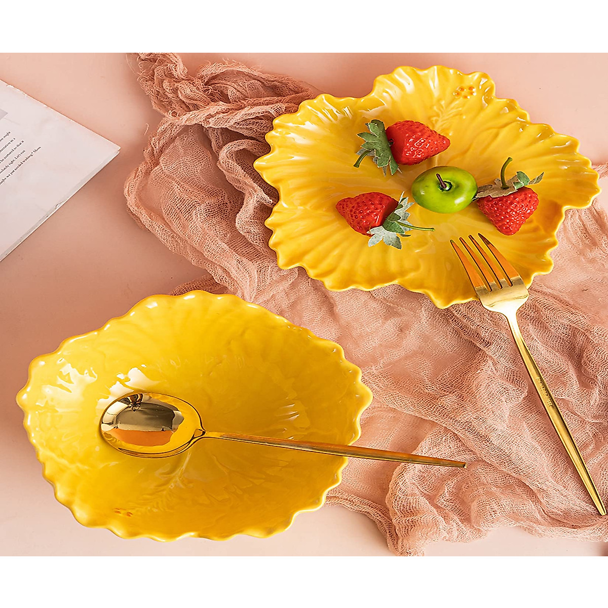 AwakingWaves Cute Handmade Ceramic Cereal Bowl with Hibiscus Designs for Fruit, Salad and Soup,Sculpted Flower-Shaped Candy Pink Bowl for Kitchen, Microwave and Dishwasher Safe, Party Decor