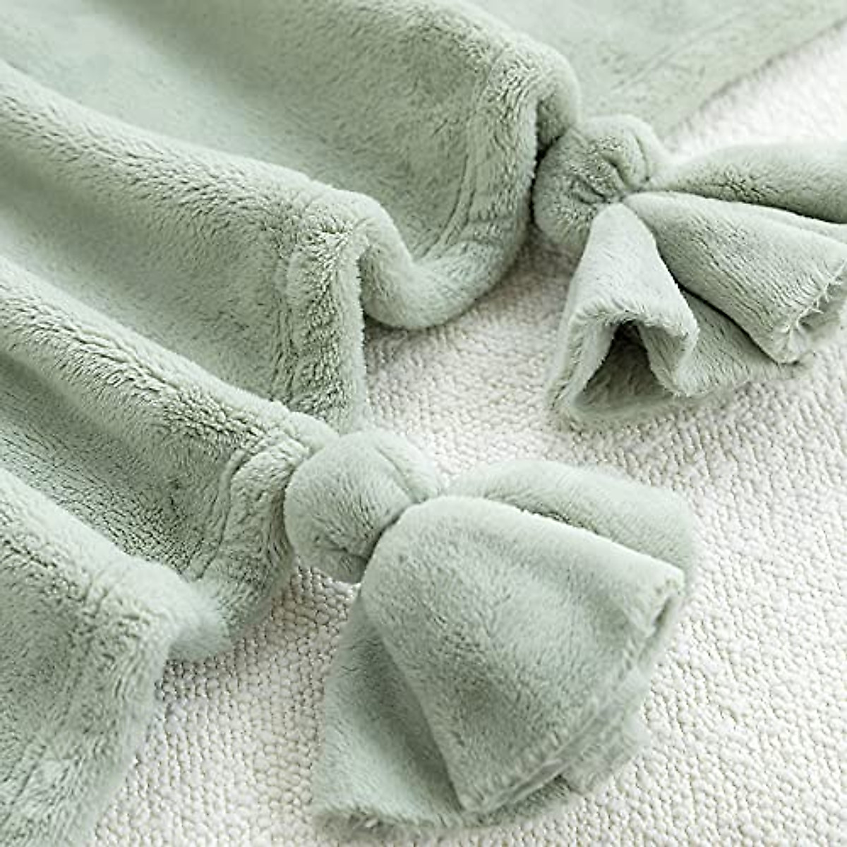 Amélie Home Fleece Throw Blankets with Knot Fringe,Sage Green,50"x60"