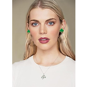 BVGA Holiday Stud Earrings Set for Women Hypoallergenic Enamel Charm Stud Festive Funny Earrings Holiday Earrings Jewelry Gift