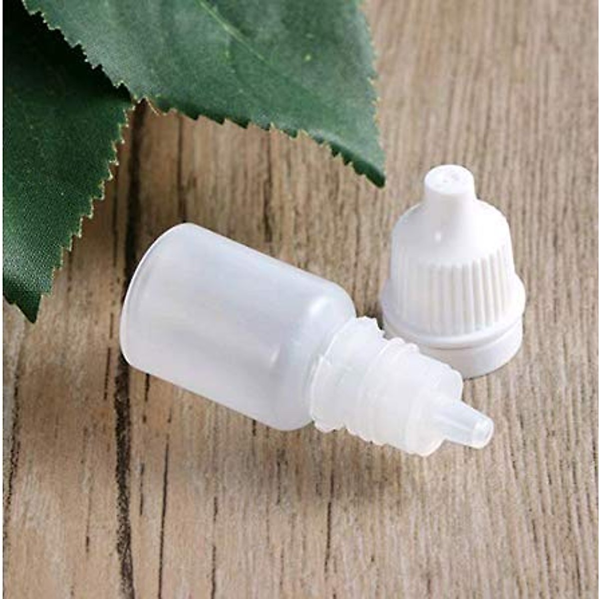 25Pcs 3ml Mini Empty Refillable Clear Plastic Dropper Bottles Portable Soft Squeezable Eye Liquid Storage Container with Plug and Screw Cap​