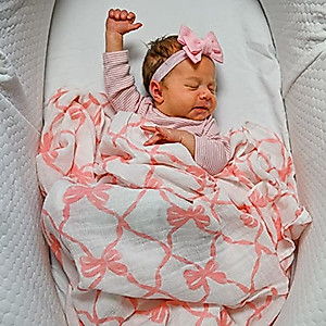 LollyBanks Swaddle Blanket | 100% Muslin Cotton | Newborn and Baby Nursery Essentials for Girls, Registry | Pink Bow Print