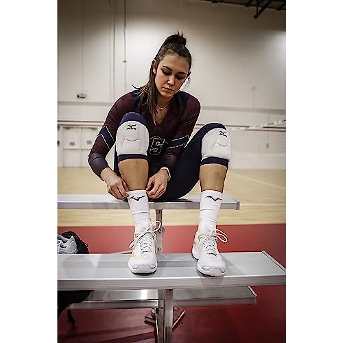 Mizuno Volleyball Runbird Crew Socks, White, Medium