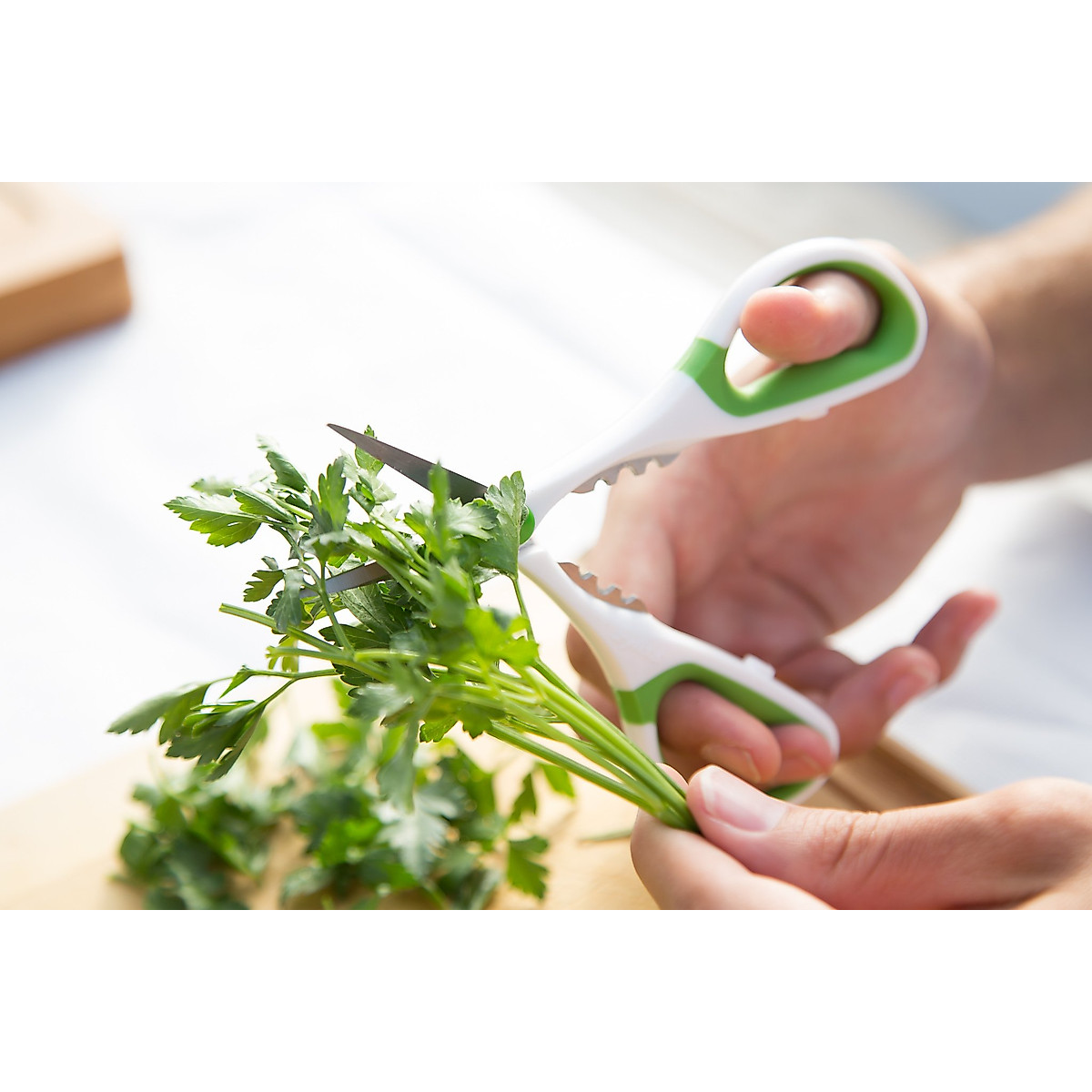 ZYLISS Herb Scissors - Trimming Weeds and Flower Buds 8.5 x 4.2 x 0.4 inches