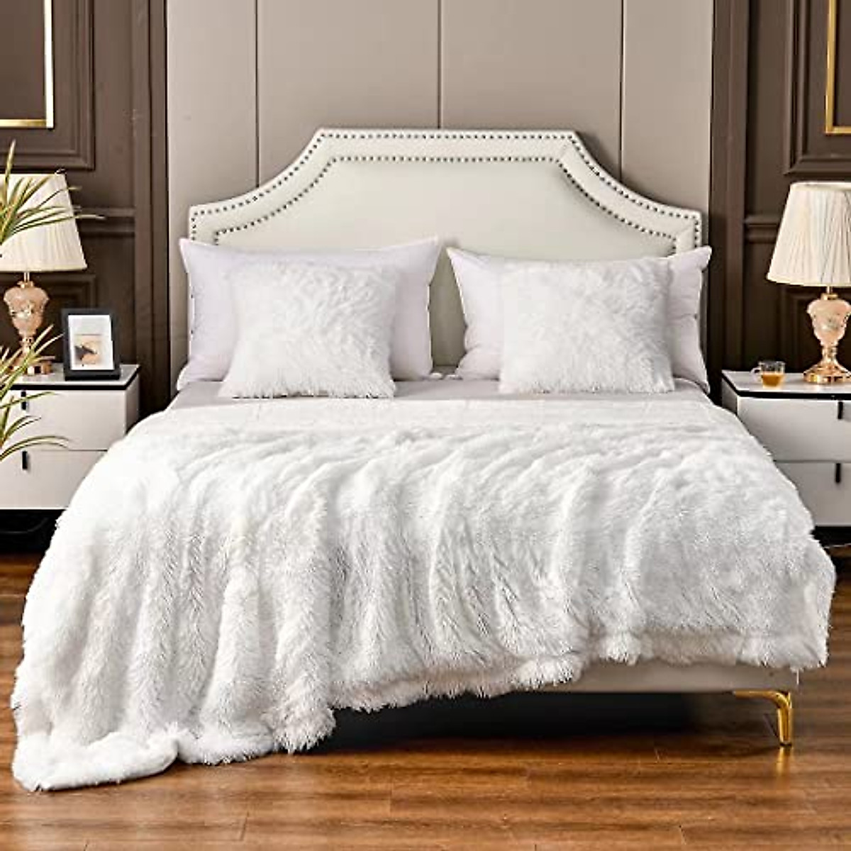 YUSOKI White Queen Faux Fur Blanket,2 Layers,90"x90" Without Pillows Big Soft Plush Fuzzy Large Warm Fluffy Throw Blanket for Bed