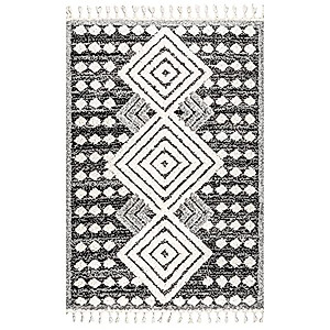 nuLOOM Saveah High Low Soft Shaggy Moroccan Diamond Tassel Area Rug, 4x6, Grey