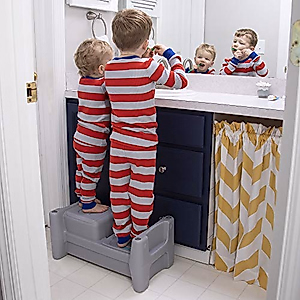 Simplay3 Sibling Step Stool, Lightweight and Non-Slip Step Stool for Kids, Multi-Level Height (Gray)