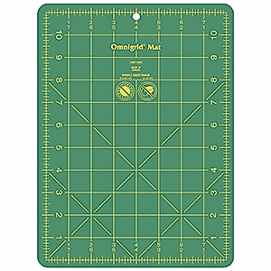 Dritz Omnigrid Self-Healing, 8" x 11" Cutting Mat, Green